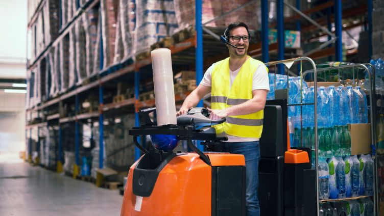 Health & safety management for retailers | traka