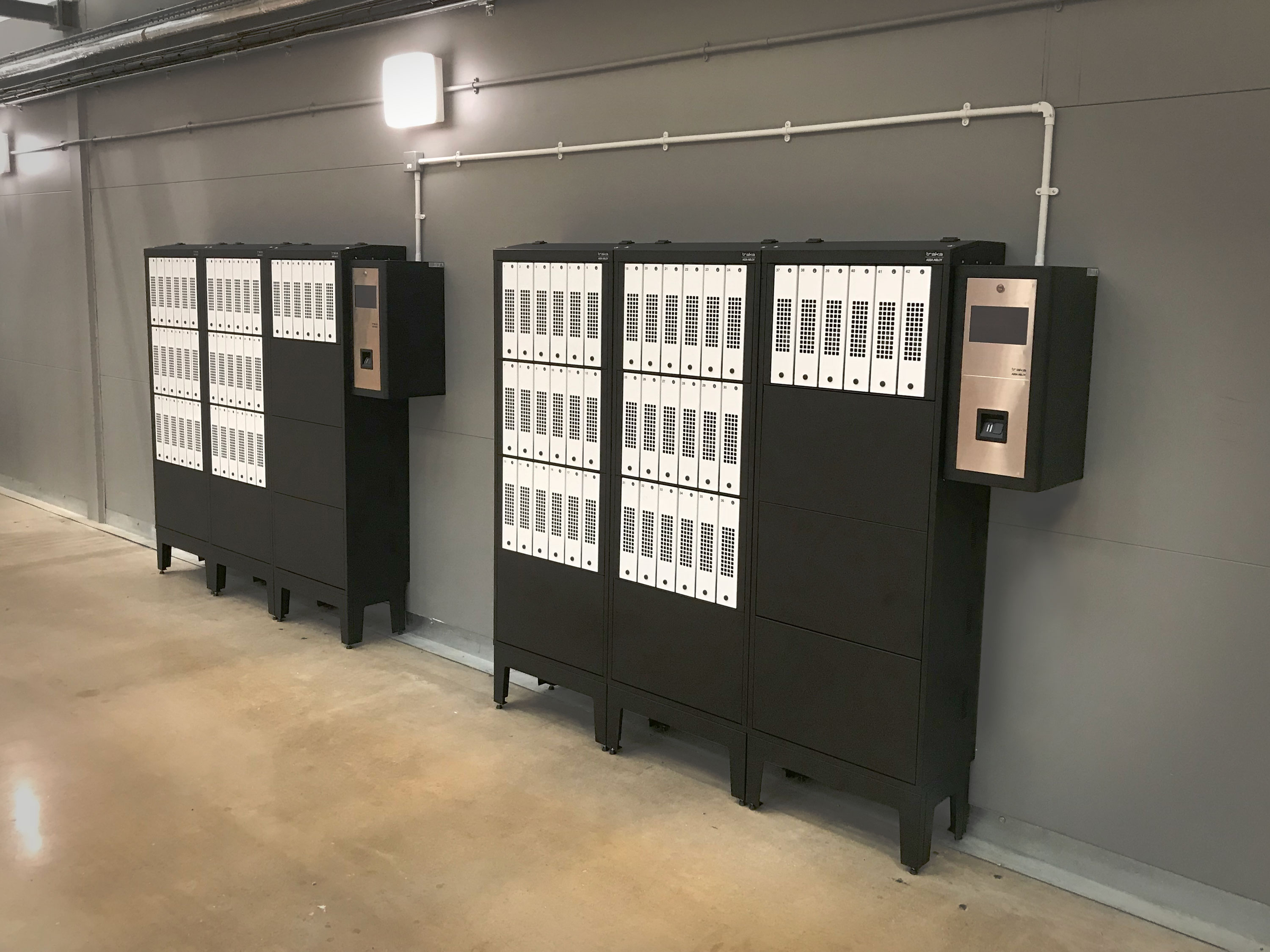 Guarda-volumes modulares e sob medida | traka